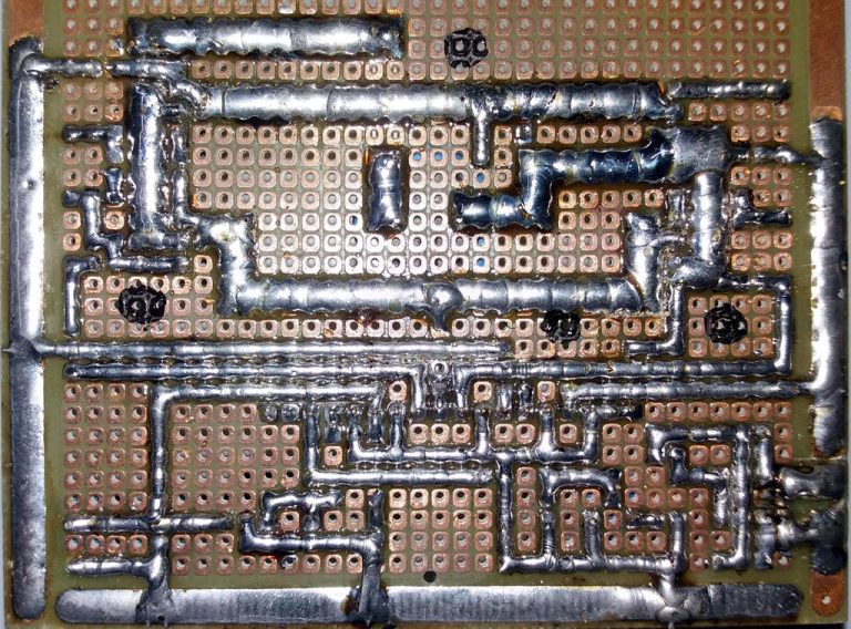 Monte um Inversor de Tensão de Onda Senoidal Pura Passo a Passo