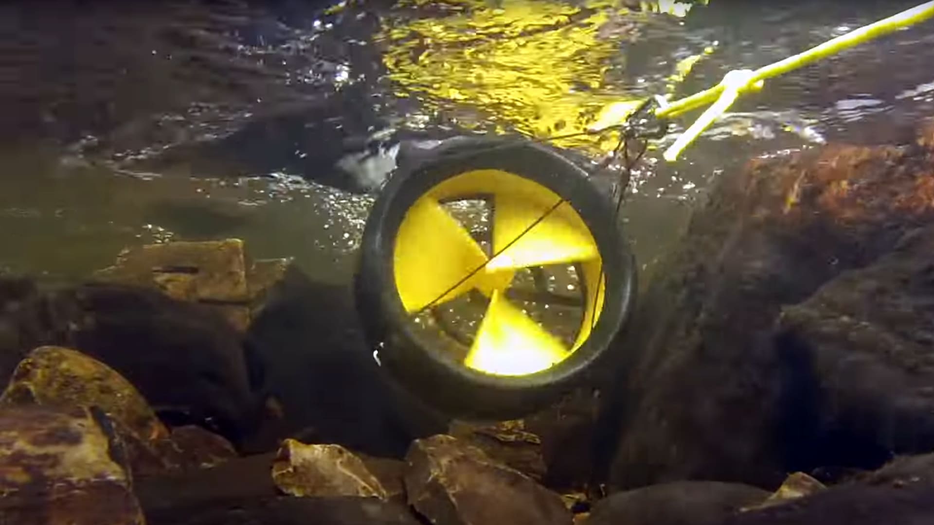 Mini Turbina Portátil Gera Energia 24 Horas por Dia